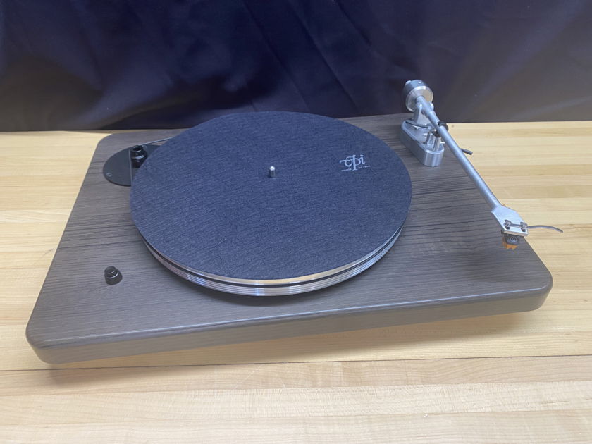 VPI Industries Cliffwood Turntabe Truffle ... For Sale | Audiogon