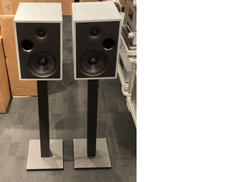 Stenheim Alumine 2SE + Premium stands For Sale | Audiogon