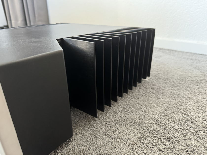 Spectral DMA-180 s1 power amplifier For Sale | Audiogon