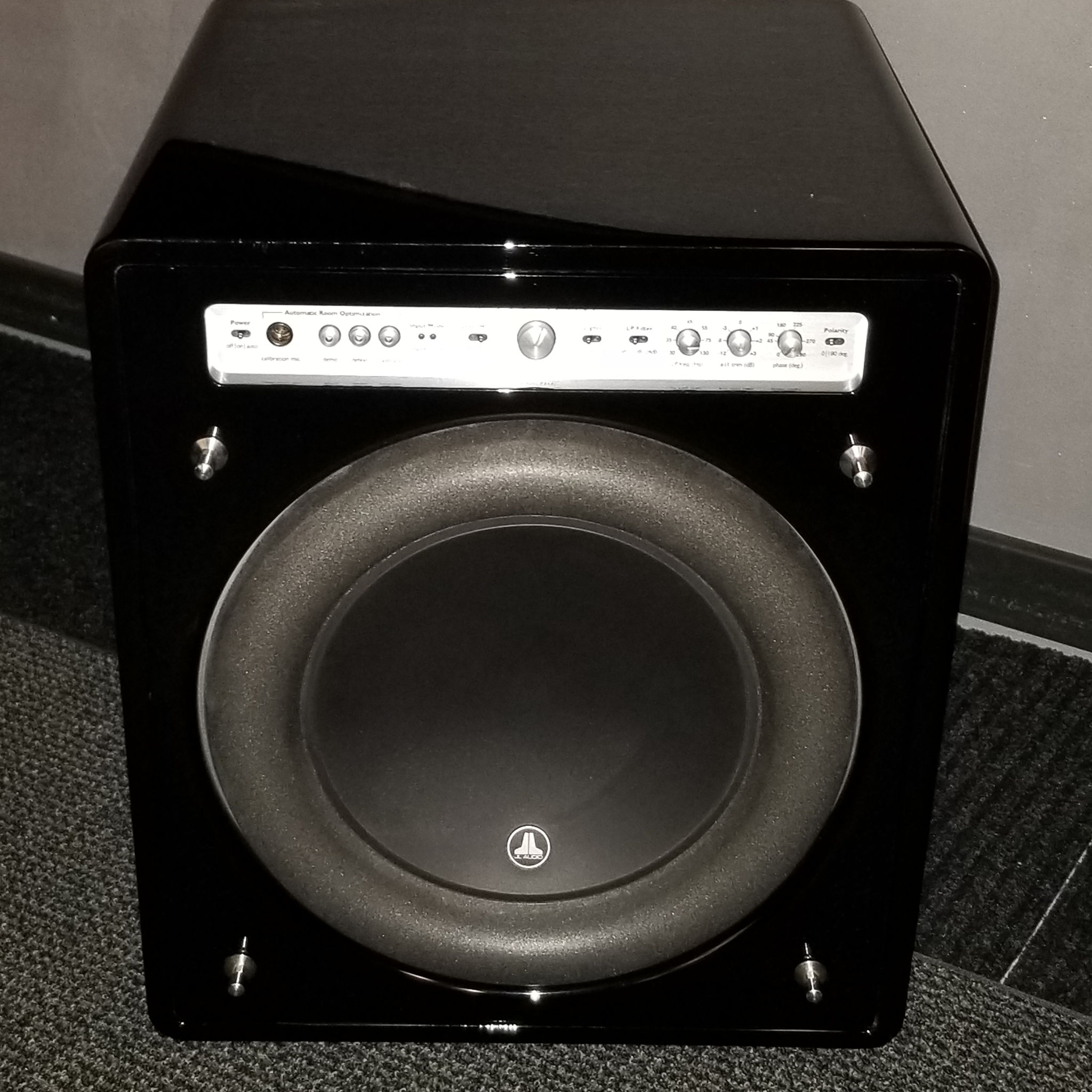 JL Audio F112 GLOSS BLACK 12" FATHOM POWER... For Sale | Audiogon