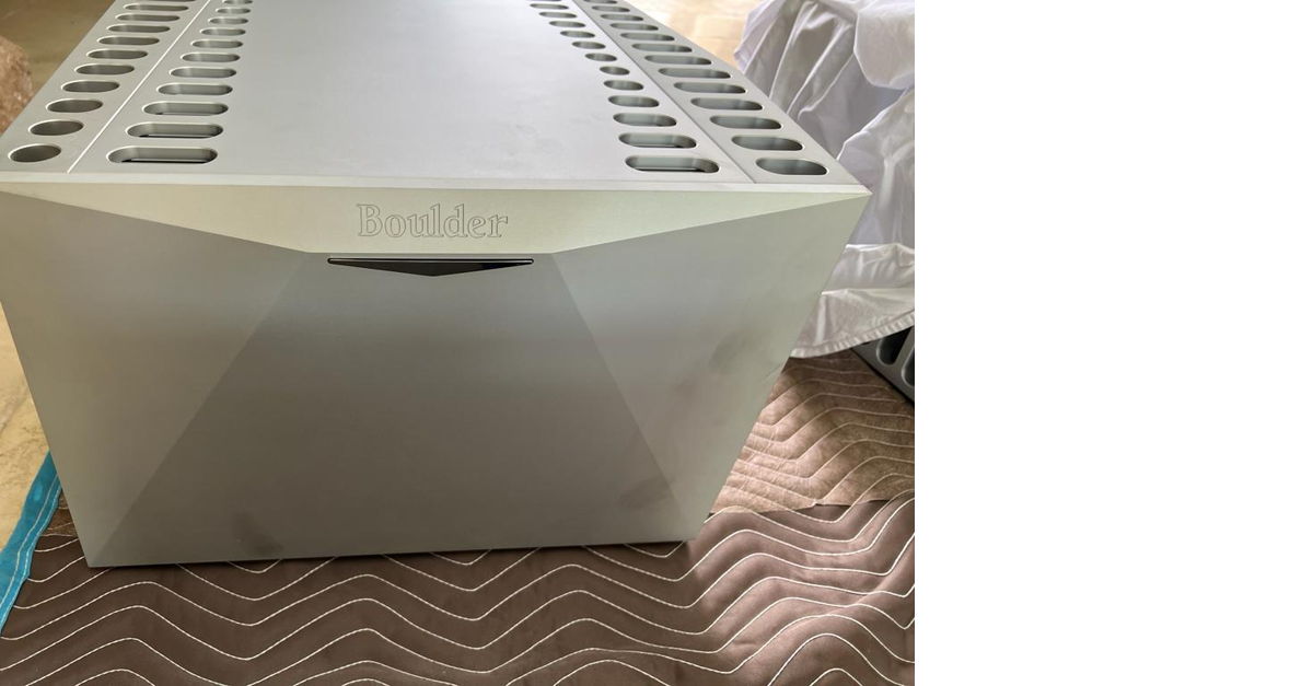 Boulder 3050 Mono Amps For Sale | Audiogon