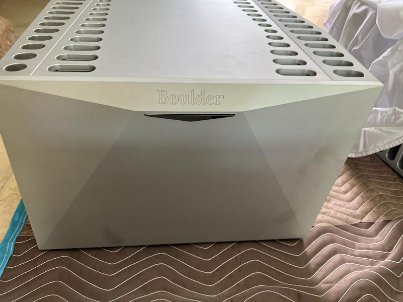 Boulder 3050 Mono Amps For Sale | Audiogon