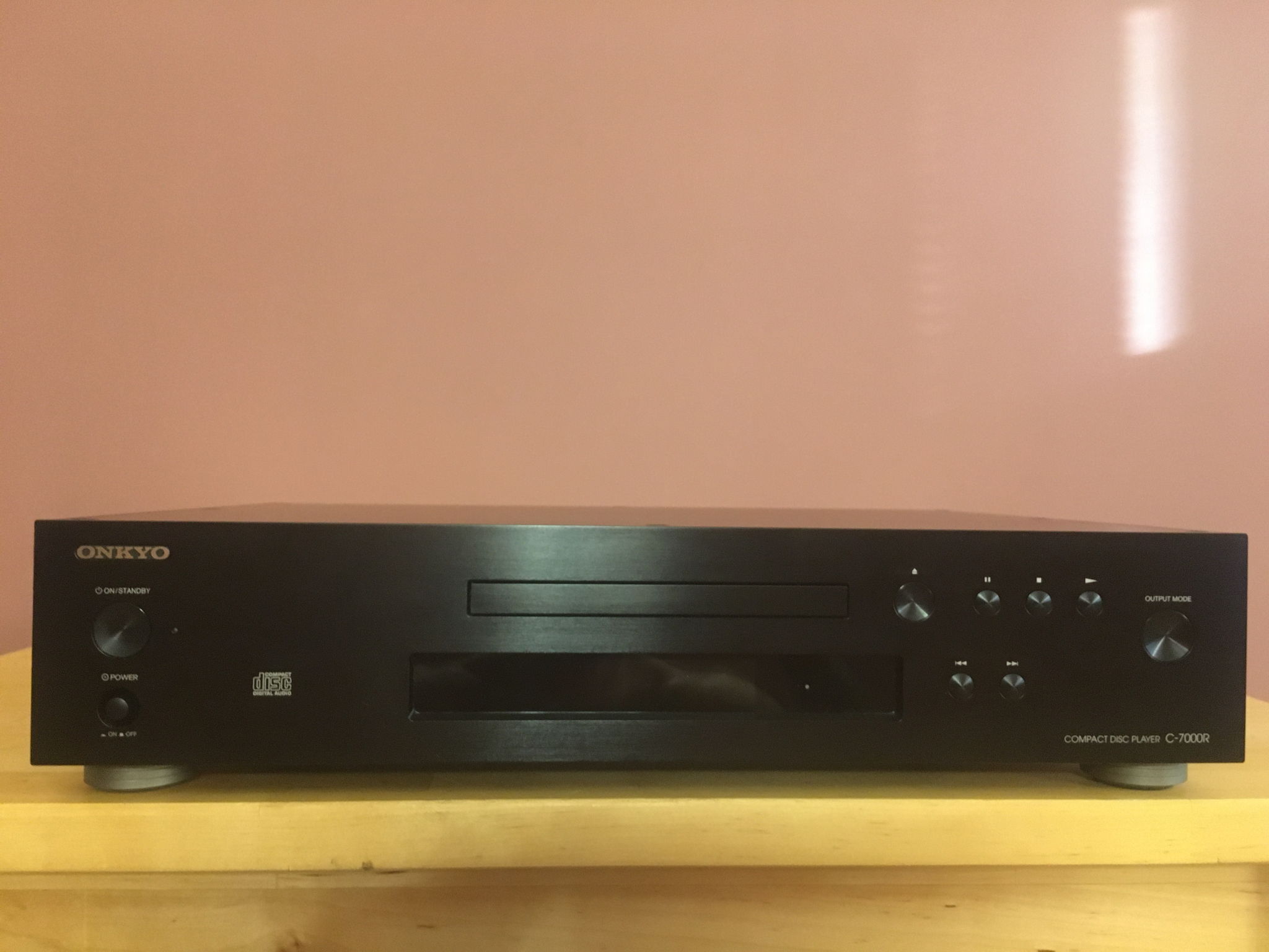 Onkyo C-7000R CD Player -- LIKE NEW-- MAKE... For Sale | Audiogon