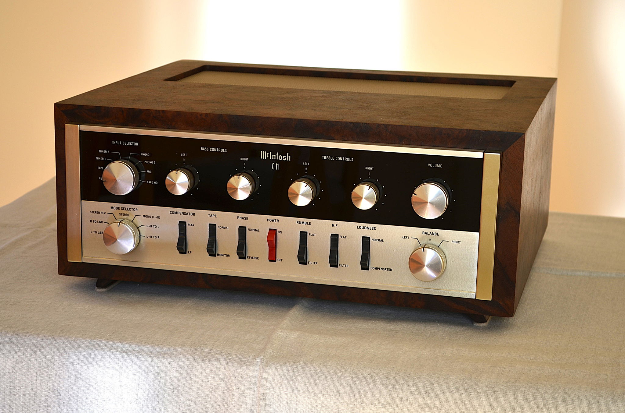 McIntosh C11 Preamplifier - Collector's Grade For Sale | Audiogon