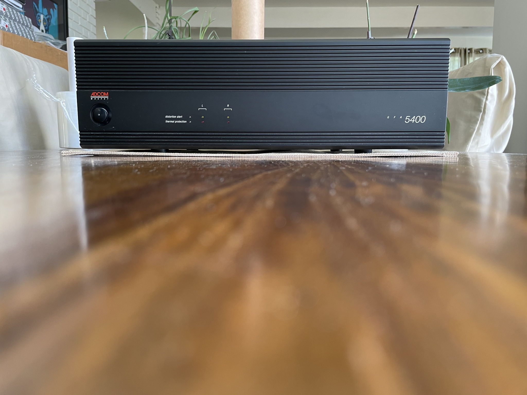 Adcom GFA-5400 Stereo Power Amplifier For Sale | Audiogon