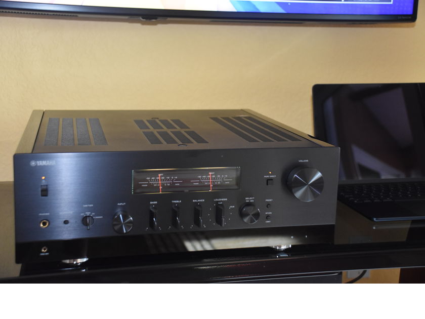 Yamaha RN 2000 A For Sale | Audiogon