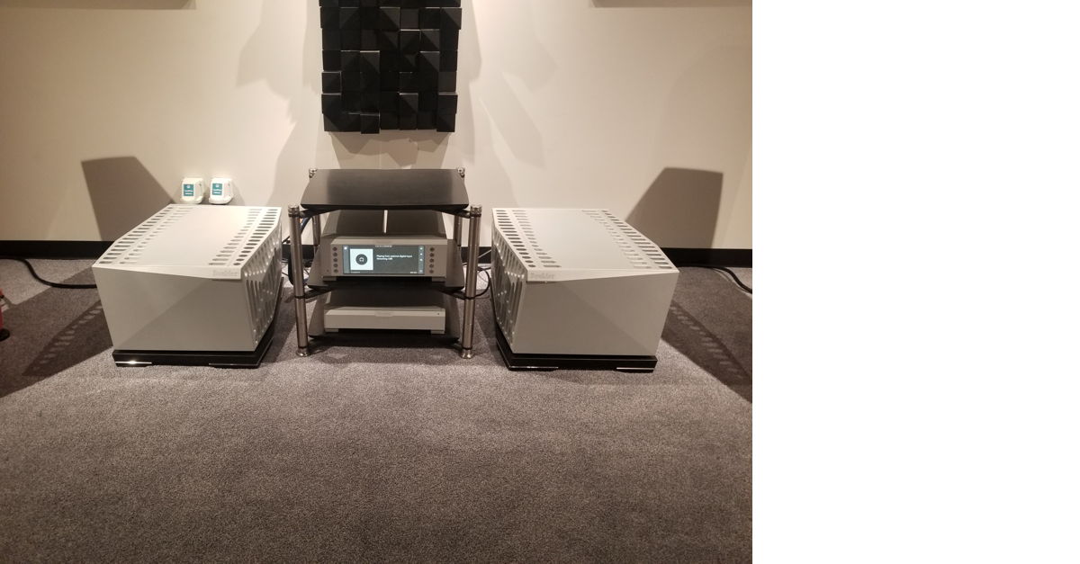 Boulder 3050 For Sale | Audiogon