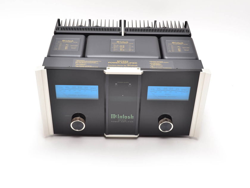 McIntosh MC-252 with manual and power cord excellent condition | Solid state | Audiogon