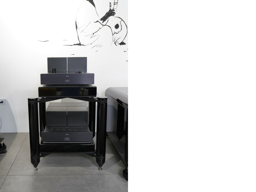 Pair of Critical Mass Systems MAXXUM Amp R... For Sale | Audiogon