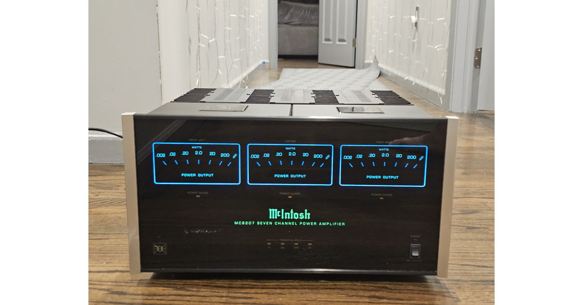 McIntosh MC8207 7 Channel 200 wpc Amp For Sale | Audiogon