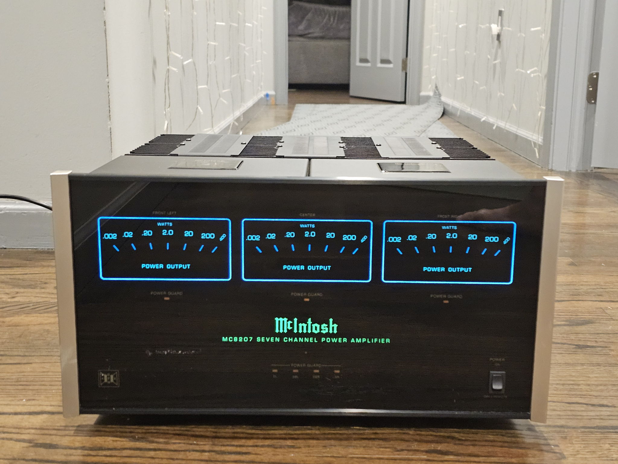 McIntosh MC8207 7 Channel 200 wpc Amp For Sale | Audiogon