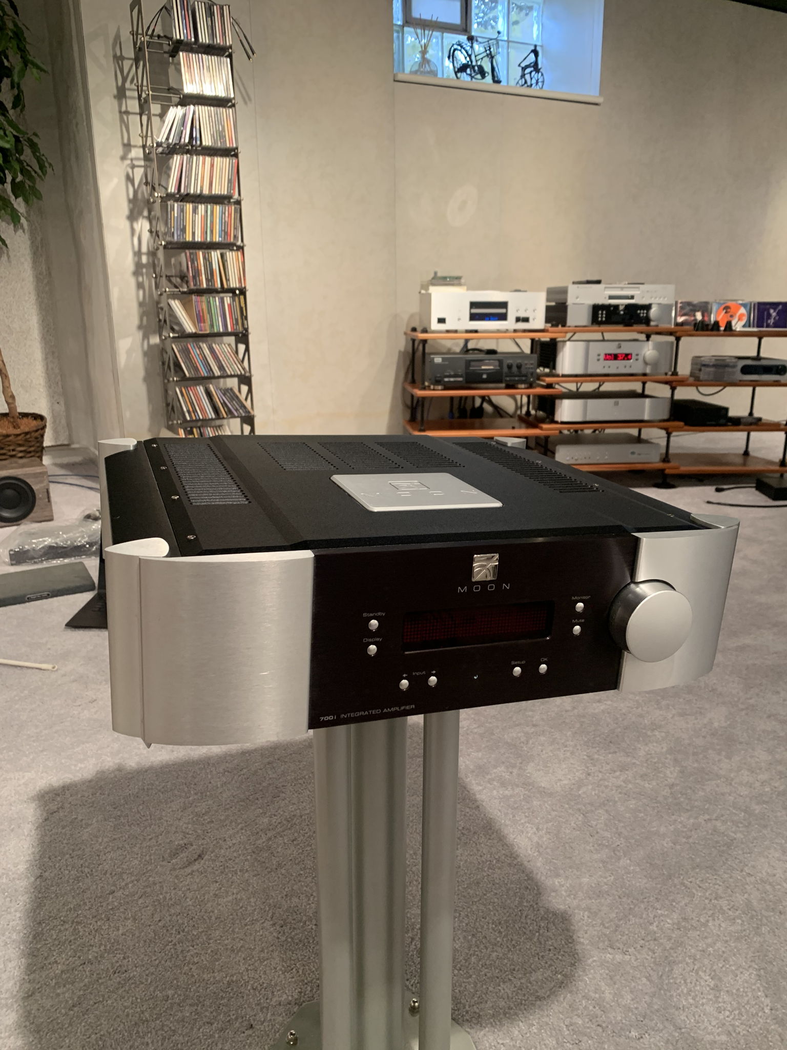 Simaudio 700i Integrated Amplifier For Sale | Audiogon