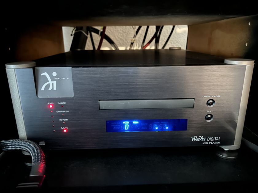 Wadia 6 CD player ( Gorgeous ) For Sale | Audiogon