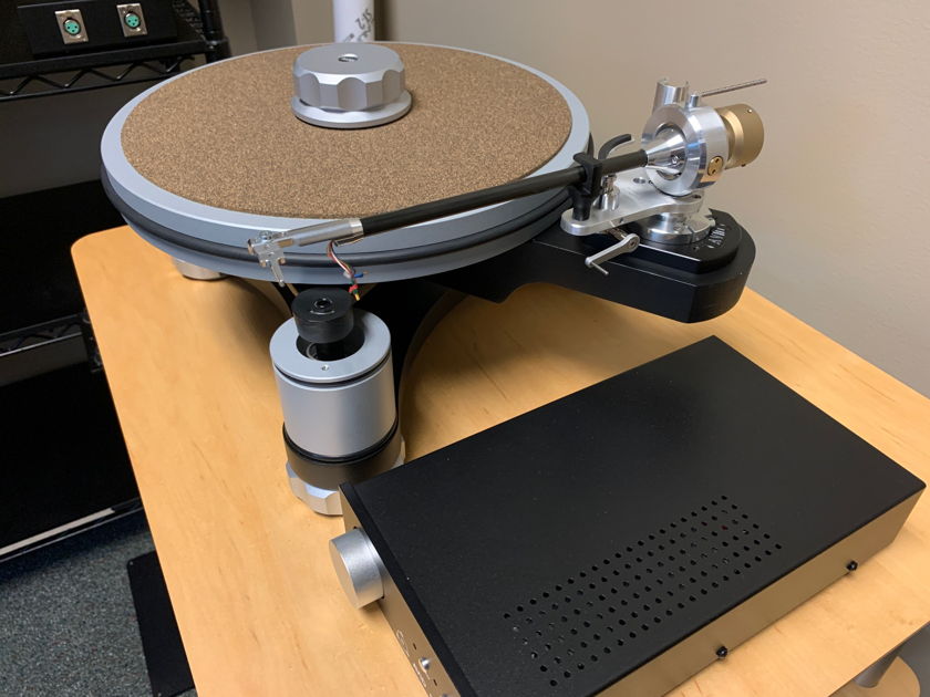 Avid Volvere w/Acoustic Signature TA-1000 Neo Tonearm | Turntables | Audiogon