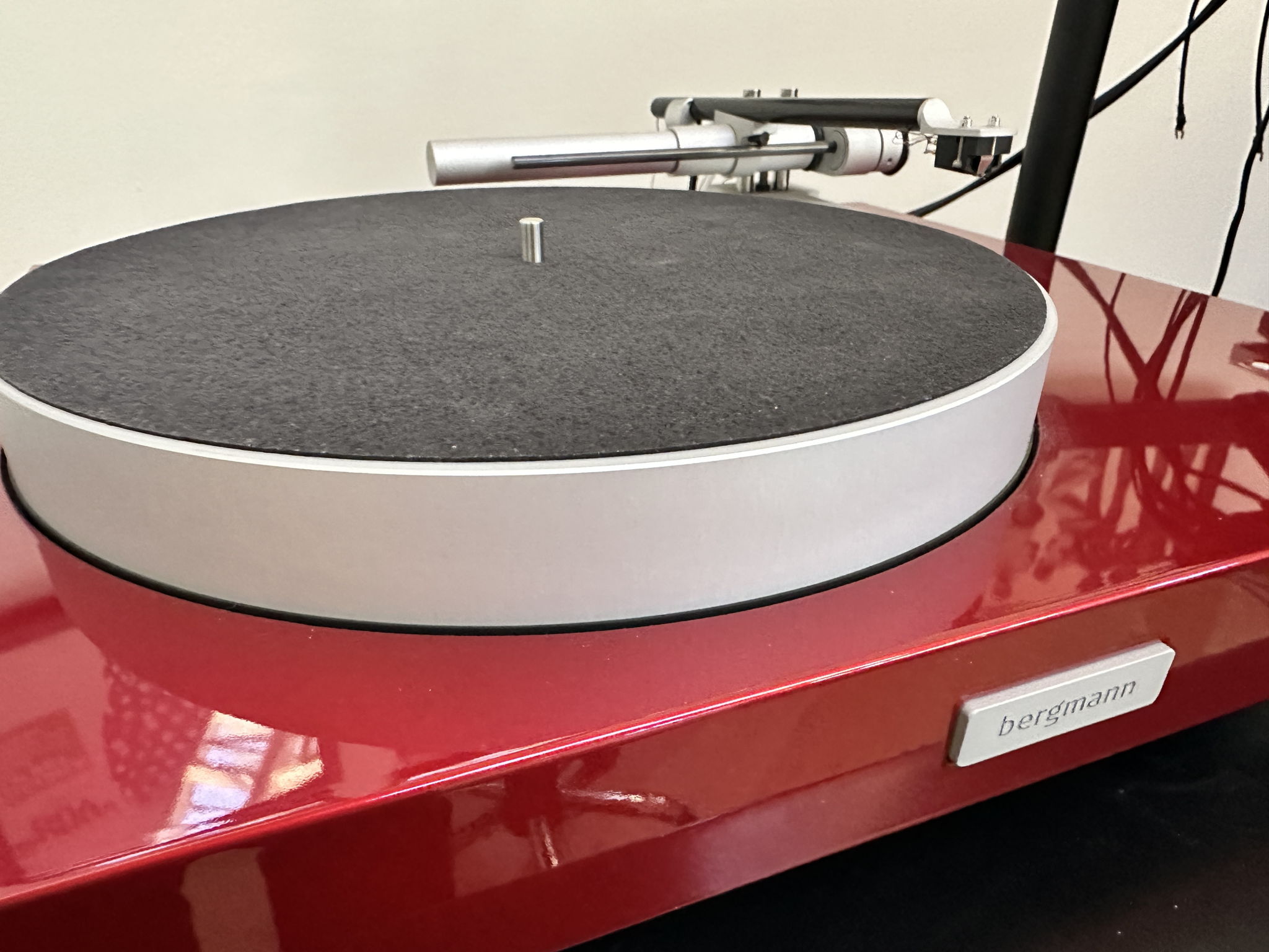 Bergmann Modi air-bearing turntable & Thor... For Sale | Audiogon