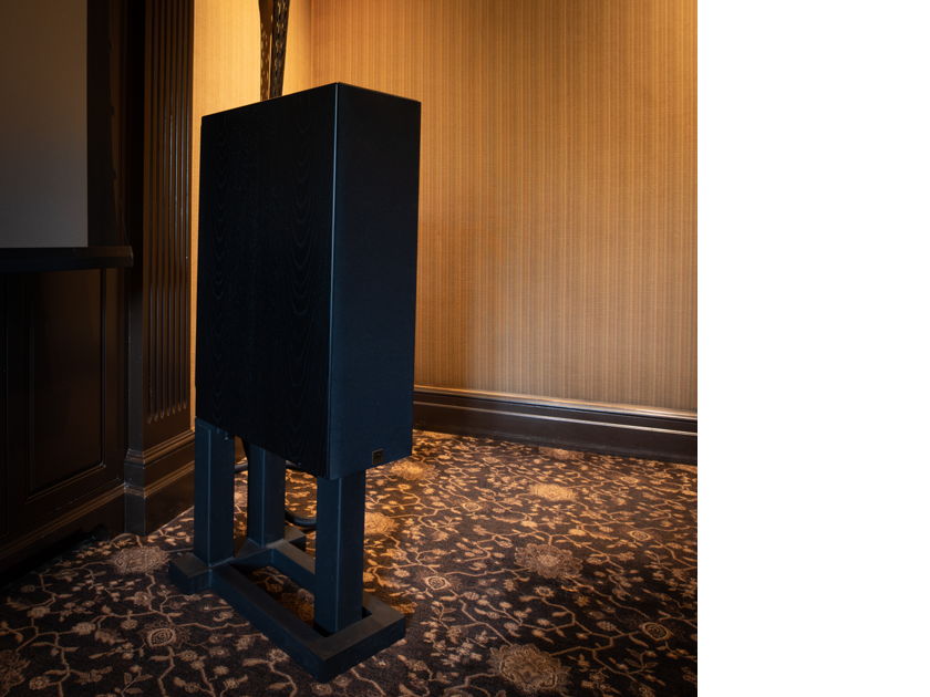 Aerial Acoustics LR-5: $3,500 with Stands For Sale | Audiogon