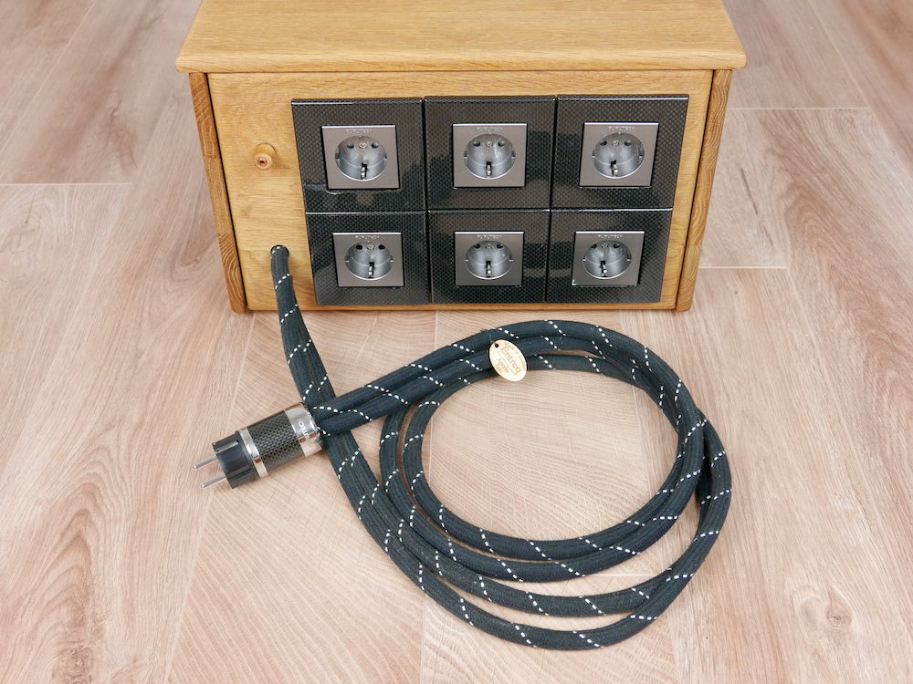 Entreq Powerus Apollo highend audio power ... For Sale | Audiogon