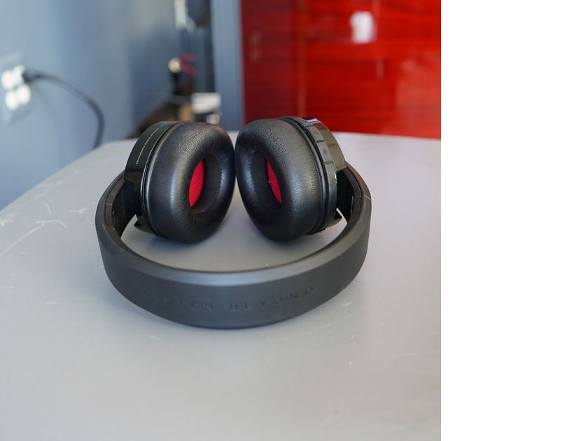 Focal Listen Wireless Headphones, Demo, Black For Sale | Audiogon