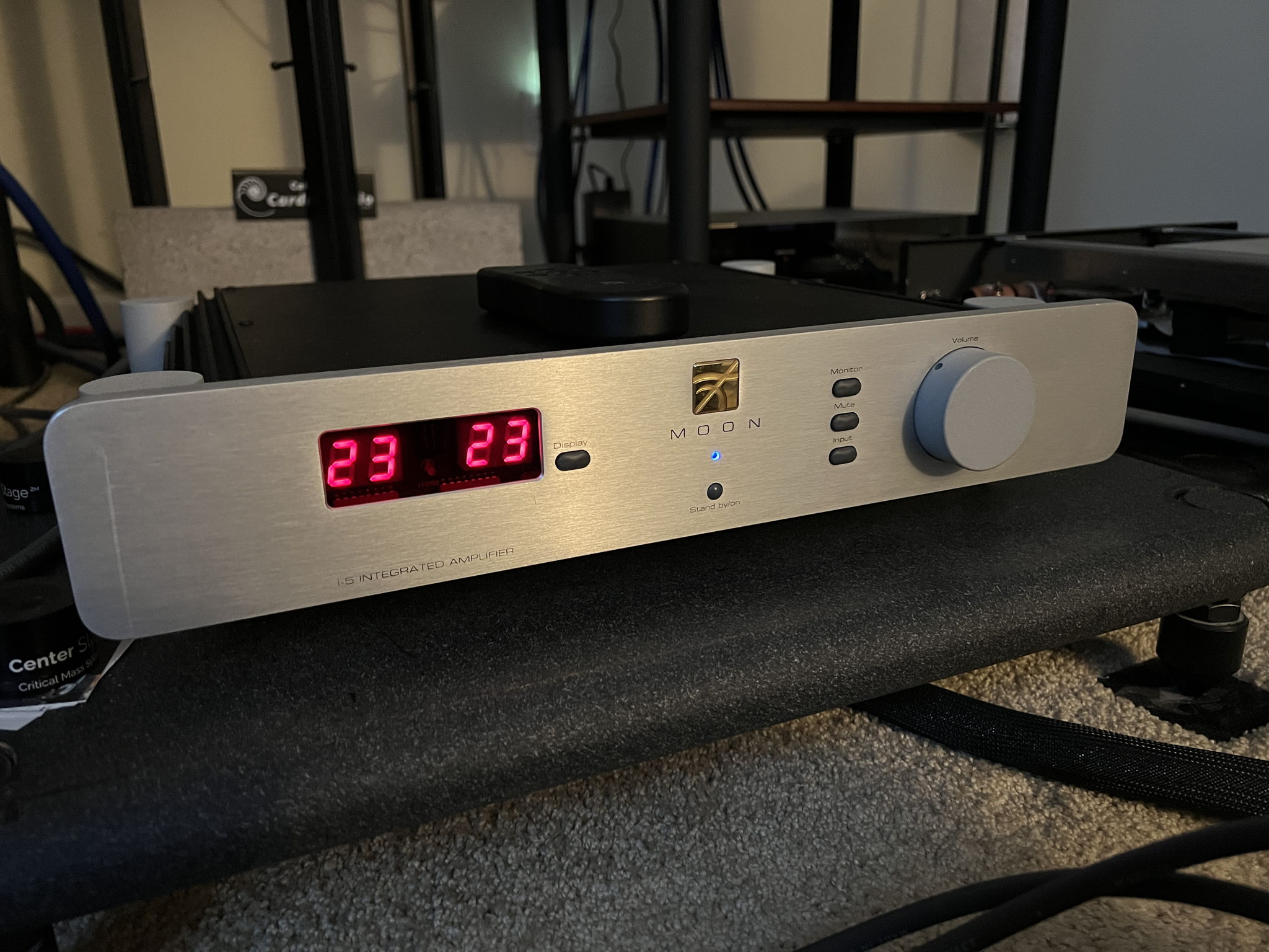 Simaudio Moon I-5 Integrated Amplifier For Sale | Audiogon