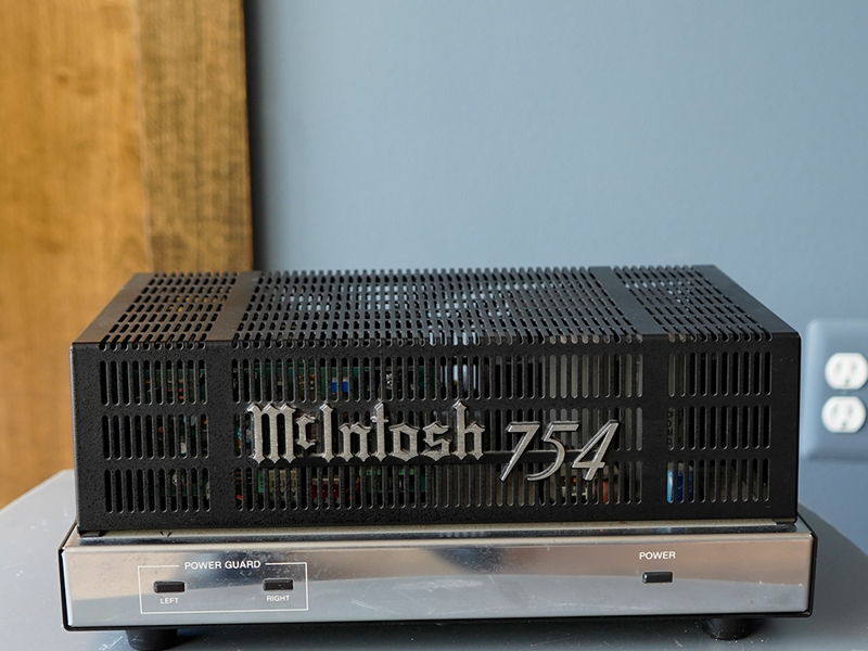 McIntosh MC754 Power Amplifier, Pre-Owned For Sale | Audiogon