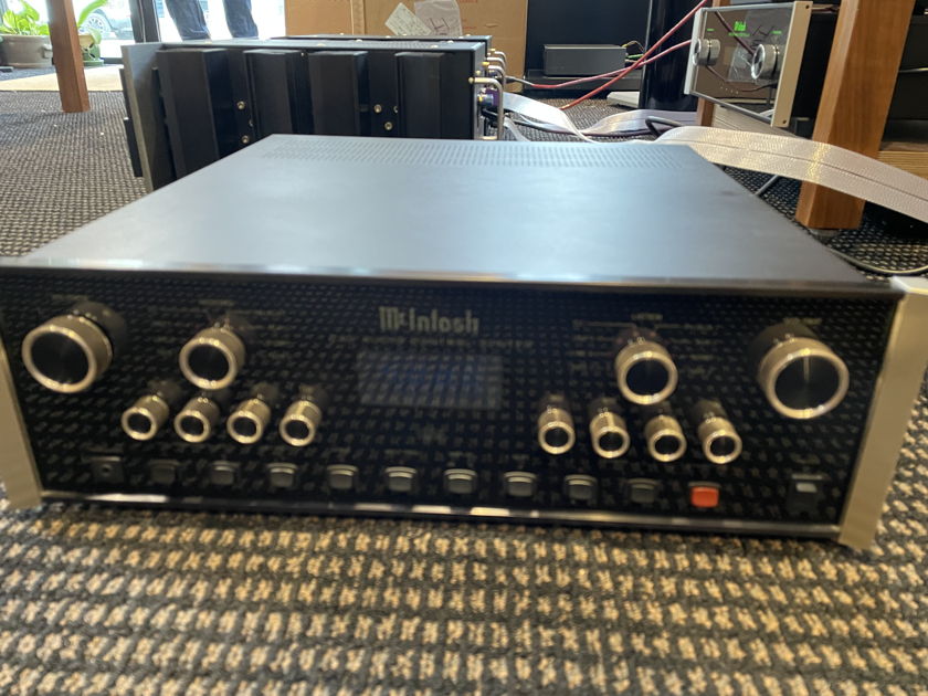 McIntosh C-42 Control Preamplifier For Sale | Audiogon