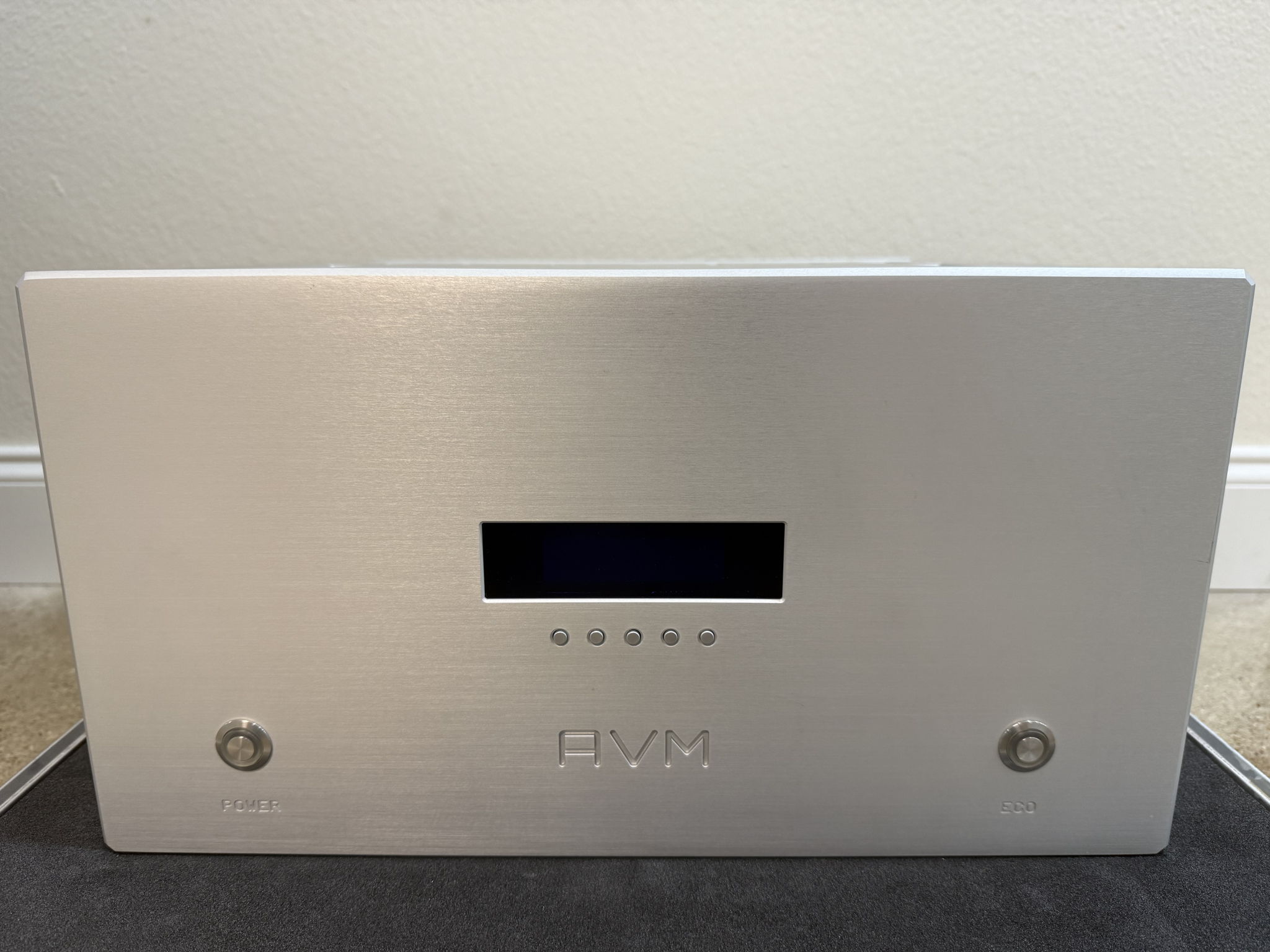 AVM Audio SA8 Stereo Amplifier - Silver - ... For Sale | Audiogon