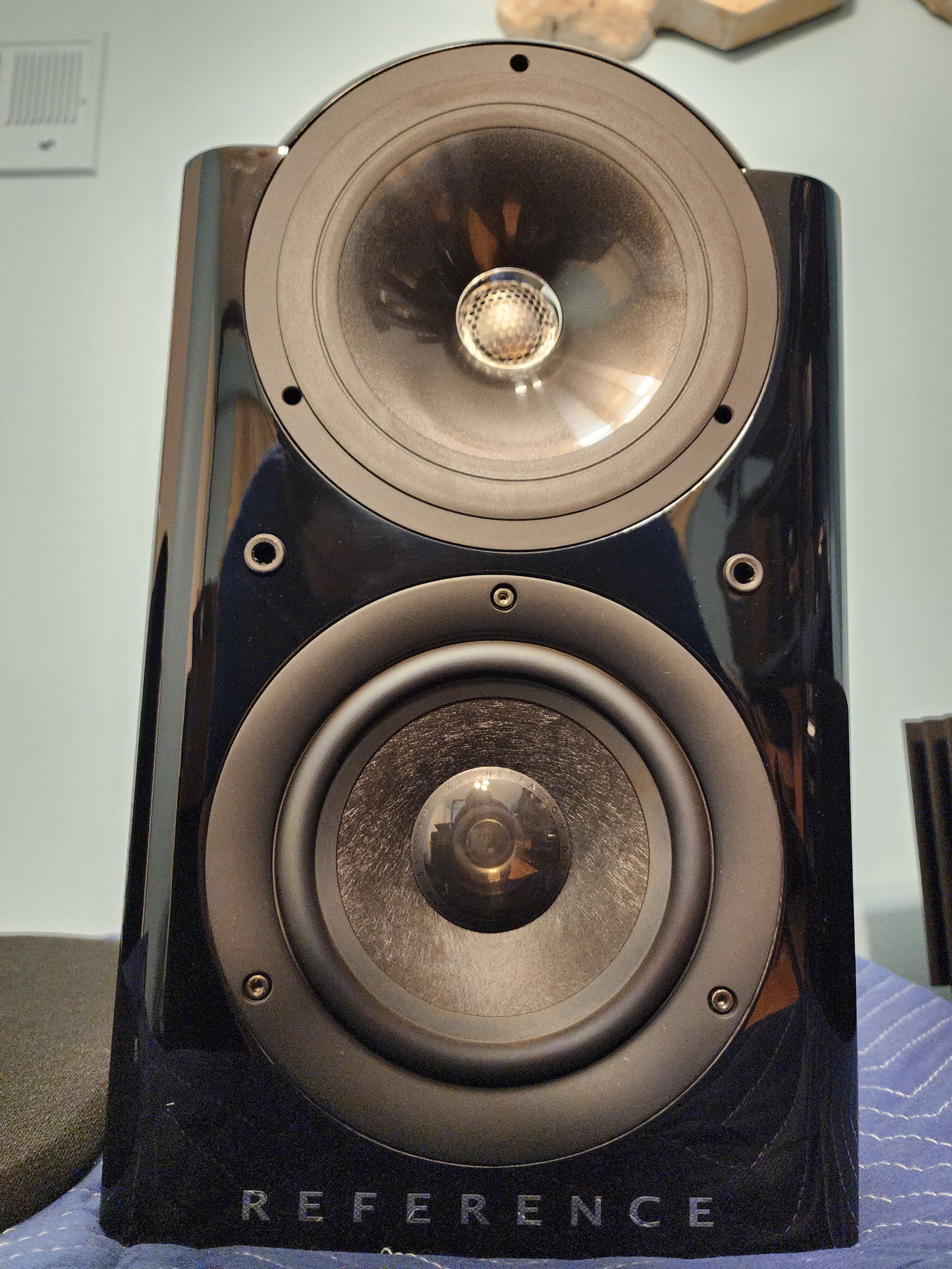 KEF Reference 201/2 with stands For Sale | Audiogon