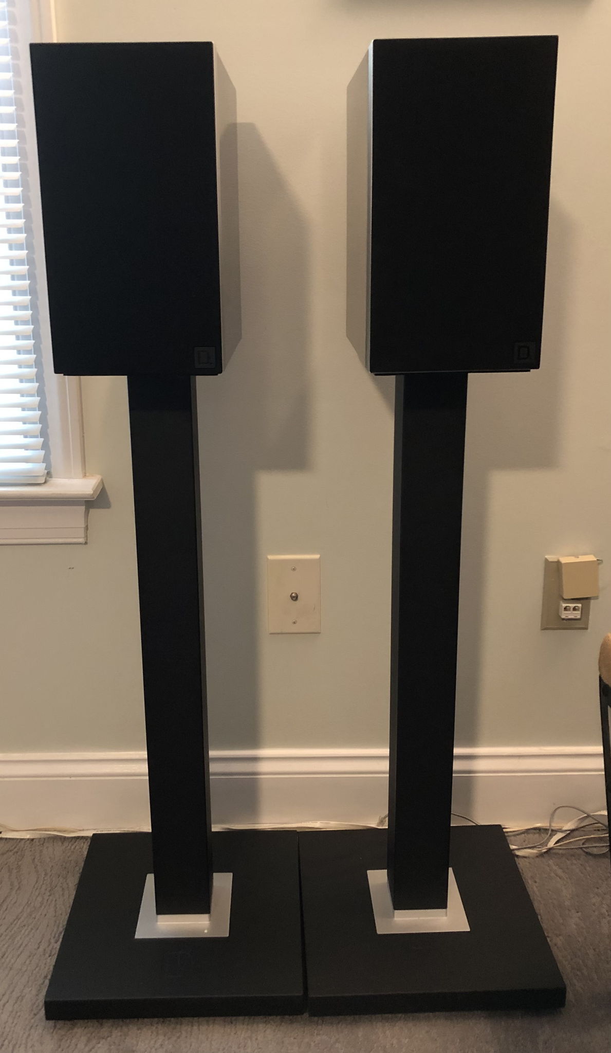 Definitive Technology ST1 speaker stands -... For Sale | Audiogon