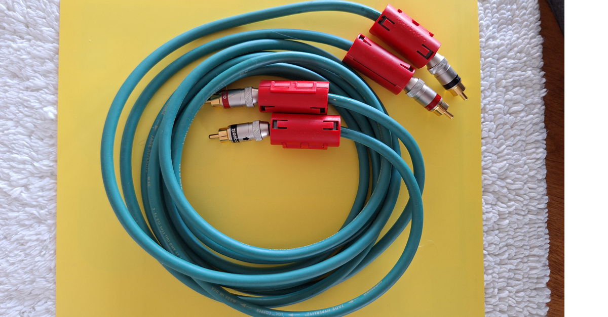 AUDIOQUEST TOPAZ X2 Interconnect RCA direc... For Sale | Audiogon