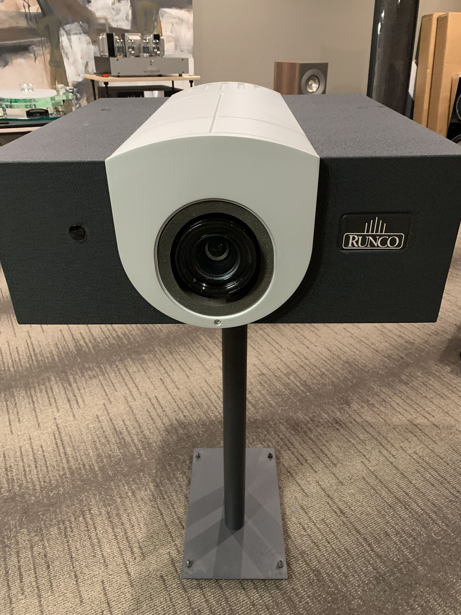 Runco Q750i For Sale | Audiogon