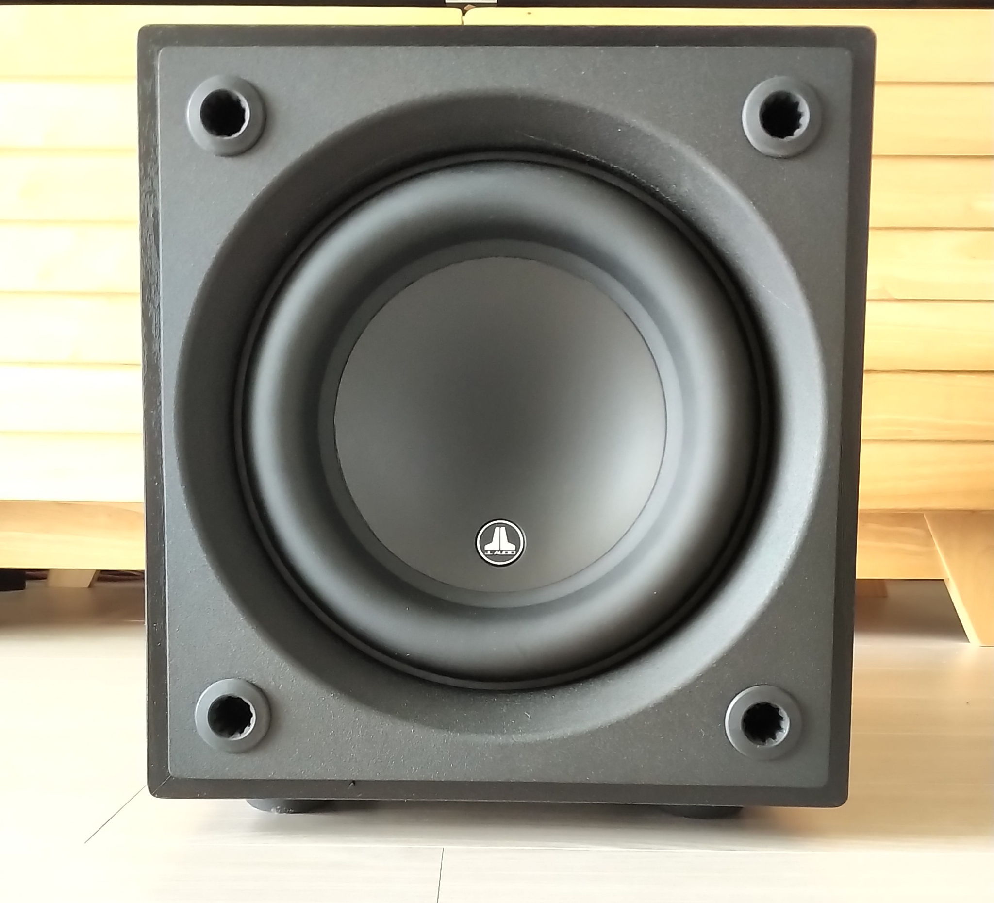 JL Audio Dominion d108 (230V) -- top rated... For Sale | Audiogon