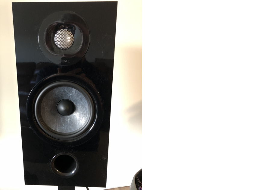 Focal Chora 806 Speakers w/Stands (Black) For Sale | Audiogon